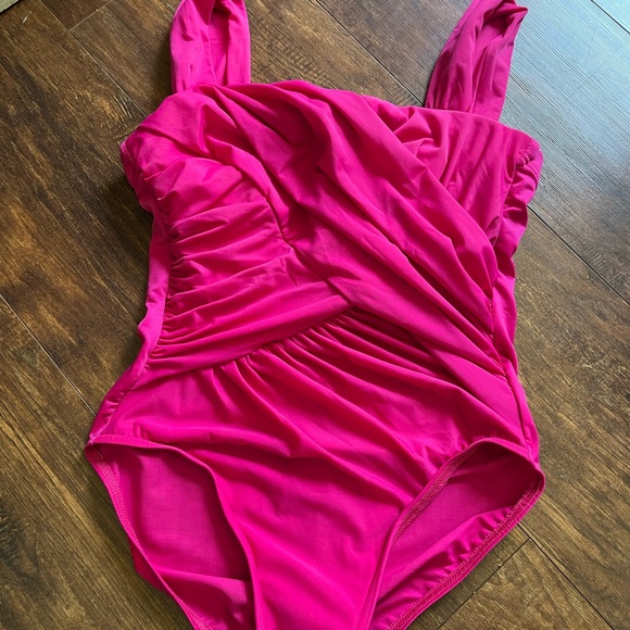 Miraclesuit | Swim | Miraclesuit Pink One Piece Swimsuit | Poshmark